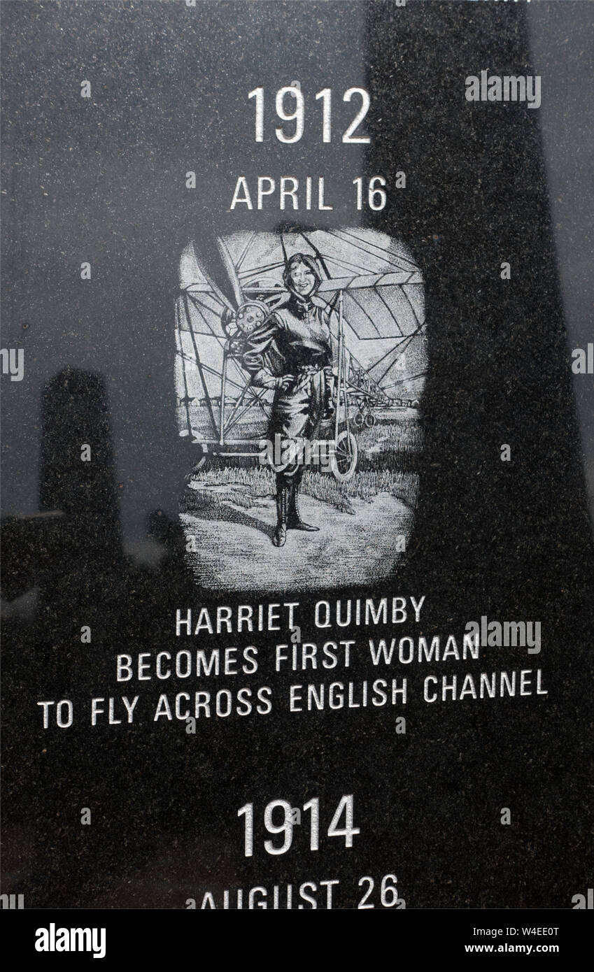 Monument to a century of flight memorial in Kitty Hawk North Carolina ...