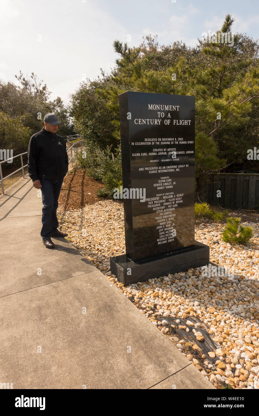 Monument to a century of flight memorial in Kitty Hawk North Carolina ...