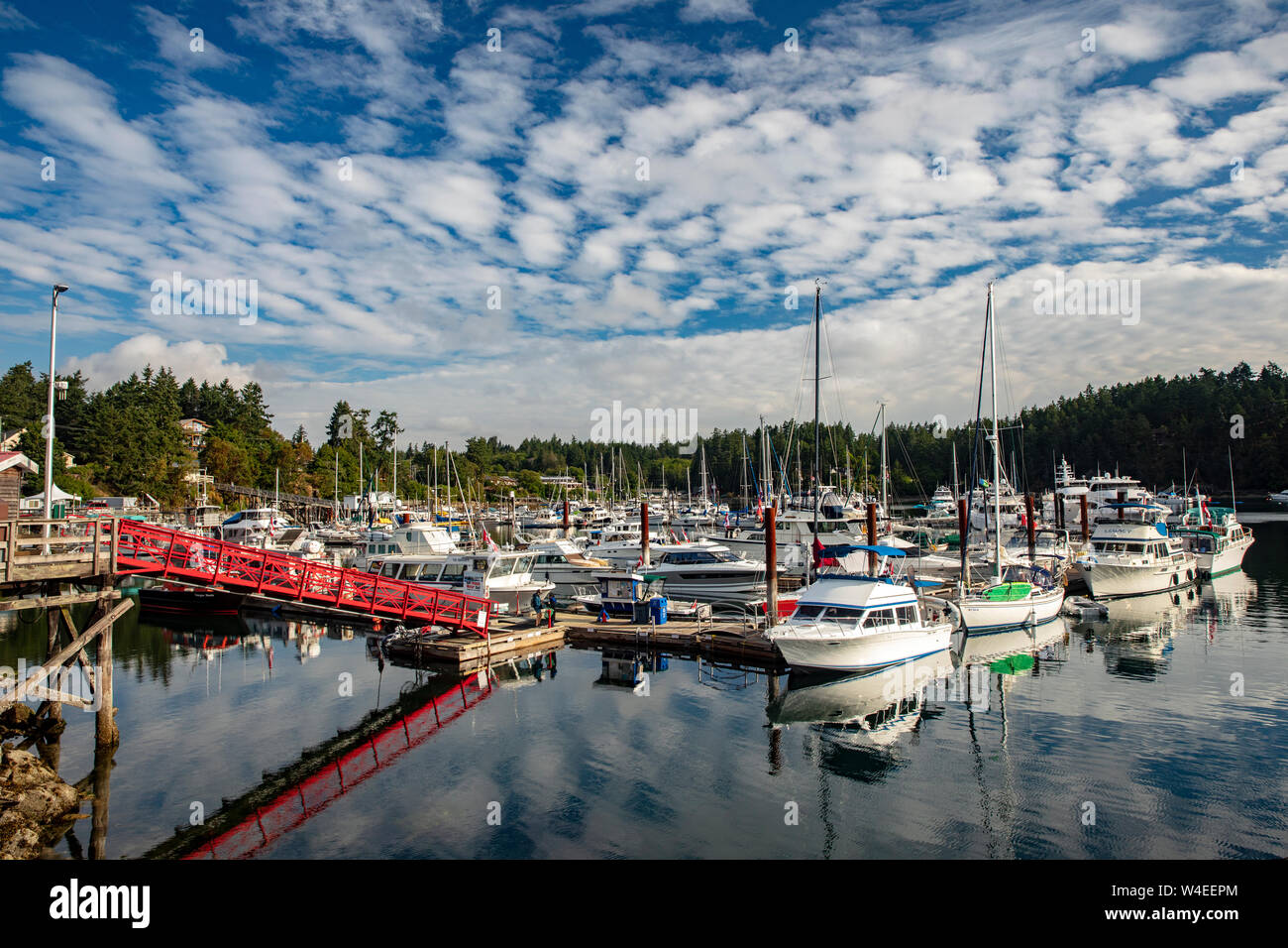 Marina boats ganges harbour hi-res stock photography and images - Alamy