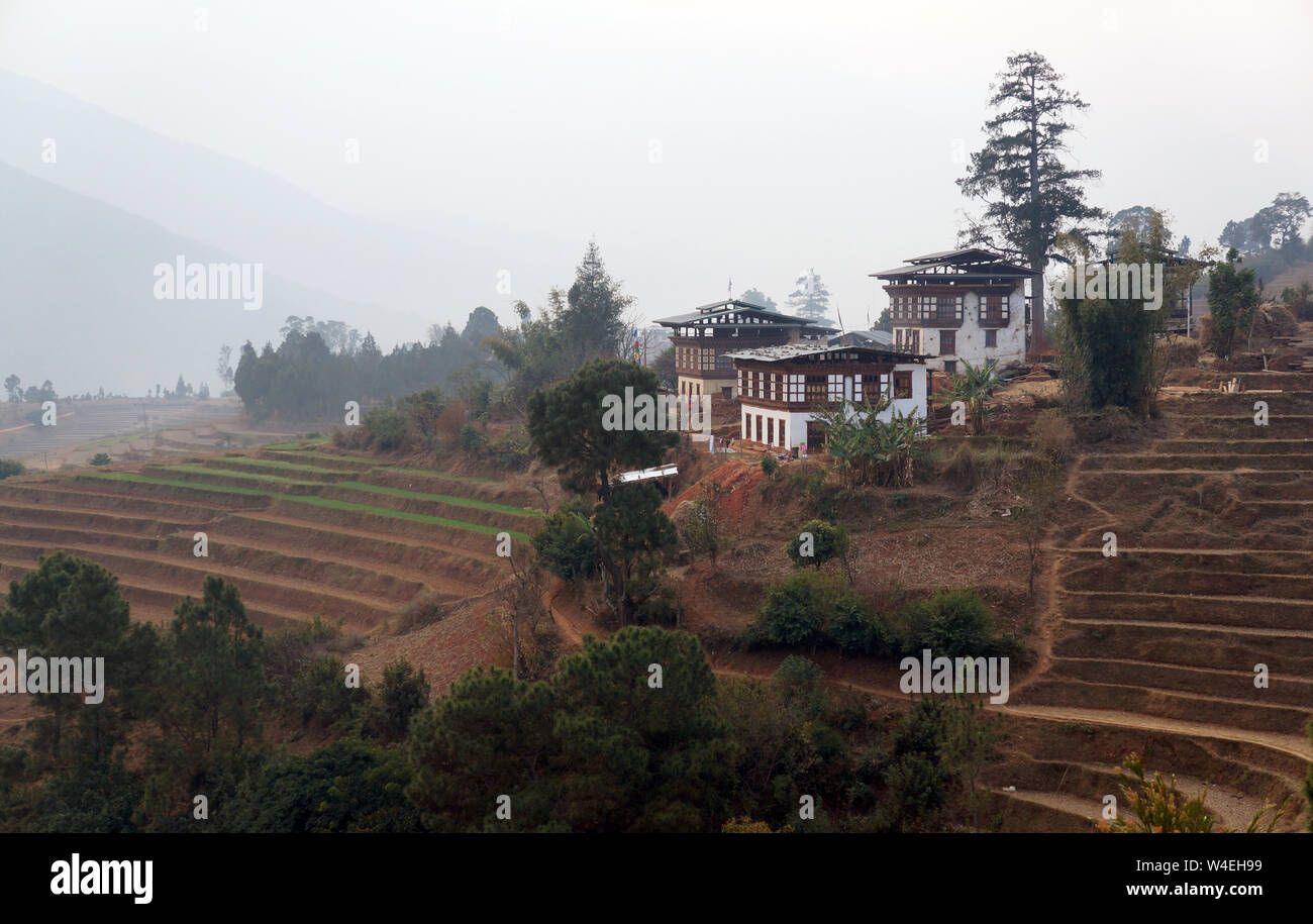 Village in a valley hi-res stock photography and images - Alamy