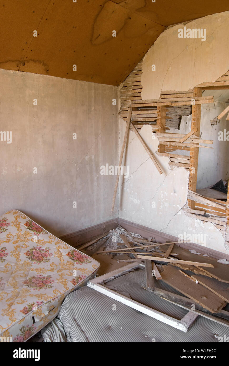 Bombed room hi-res stock photography and images - Alamy