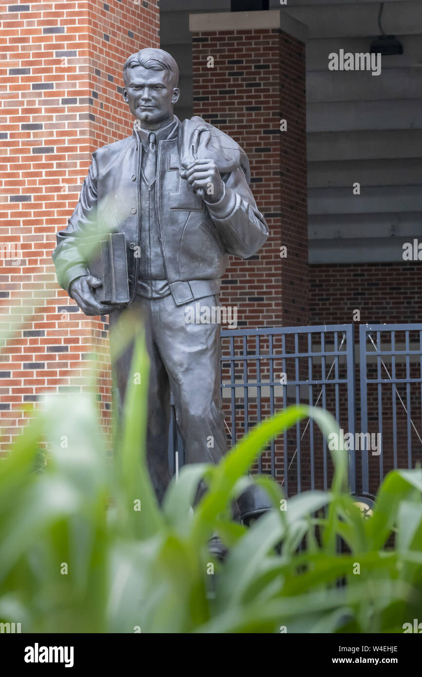 Iowa City, Iowa, USA. 21st July, 2019. Statue of Nile Clarke Kinnick Jr ...