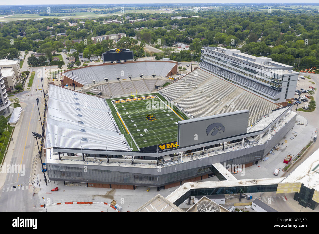 Kinnick stadium aerial hi-res stock photography and images - Alamy