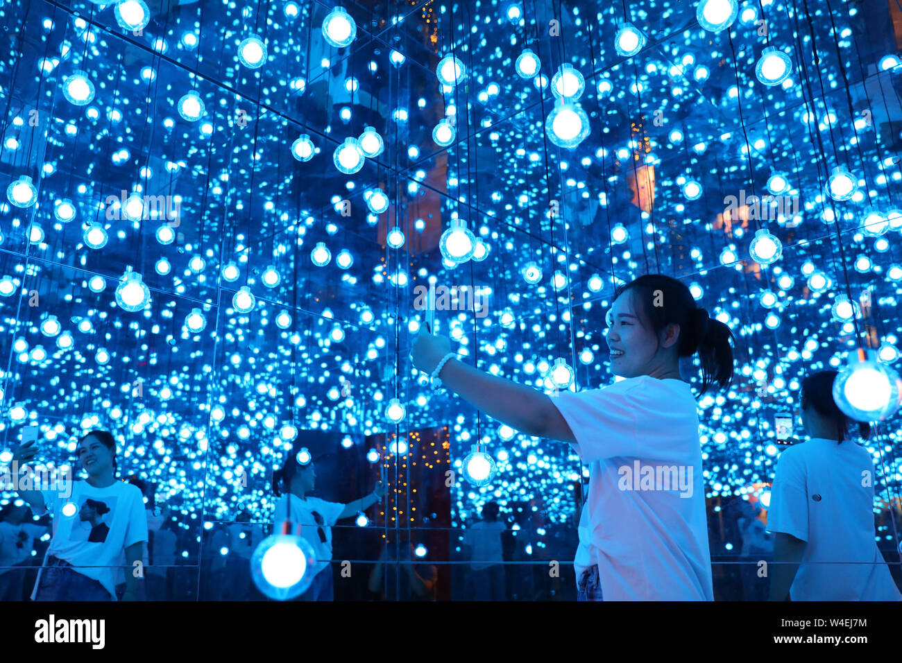 4d star art exhibition hi-res stock photography and images - Alamy