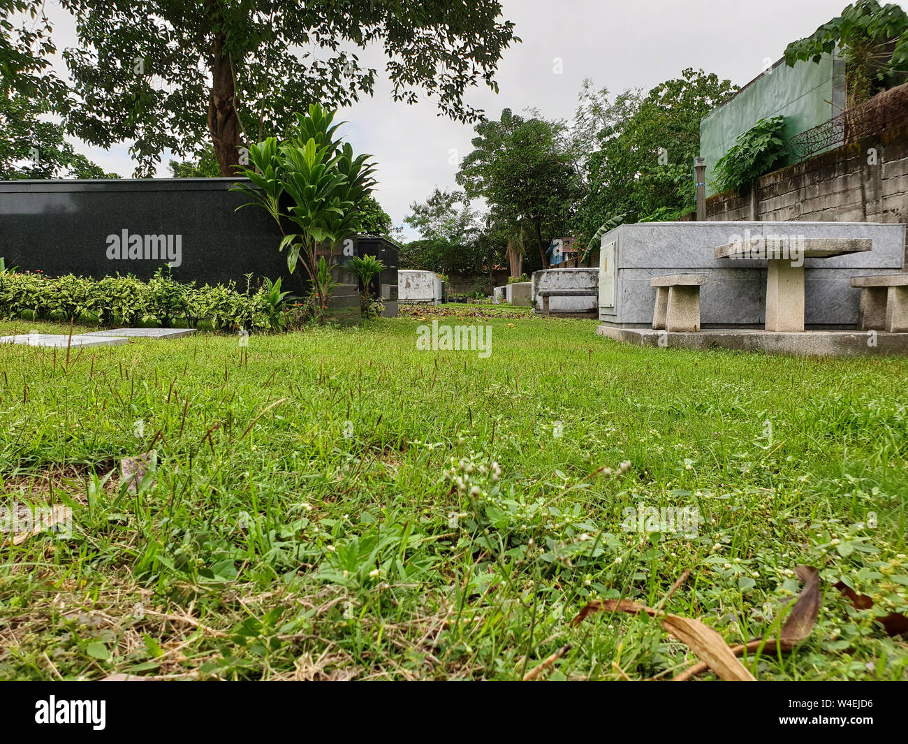Private cemetery hi-res stock photography and images - Alamy