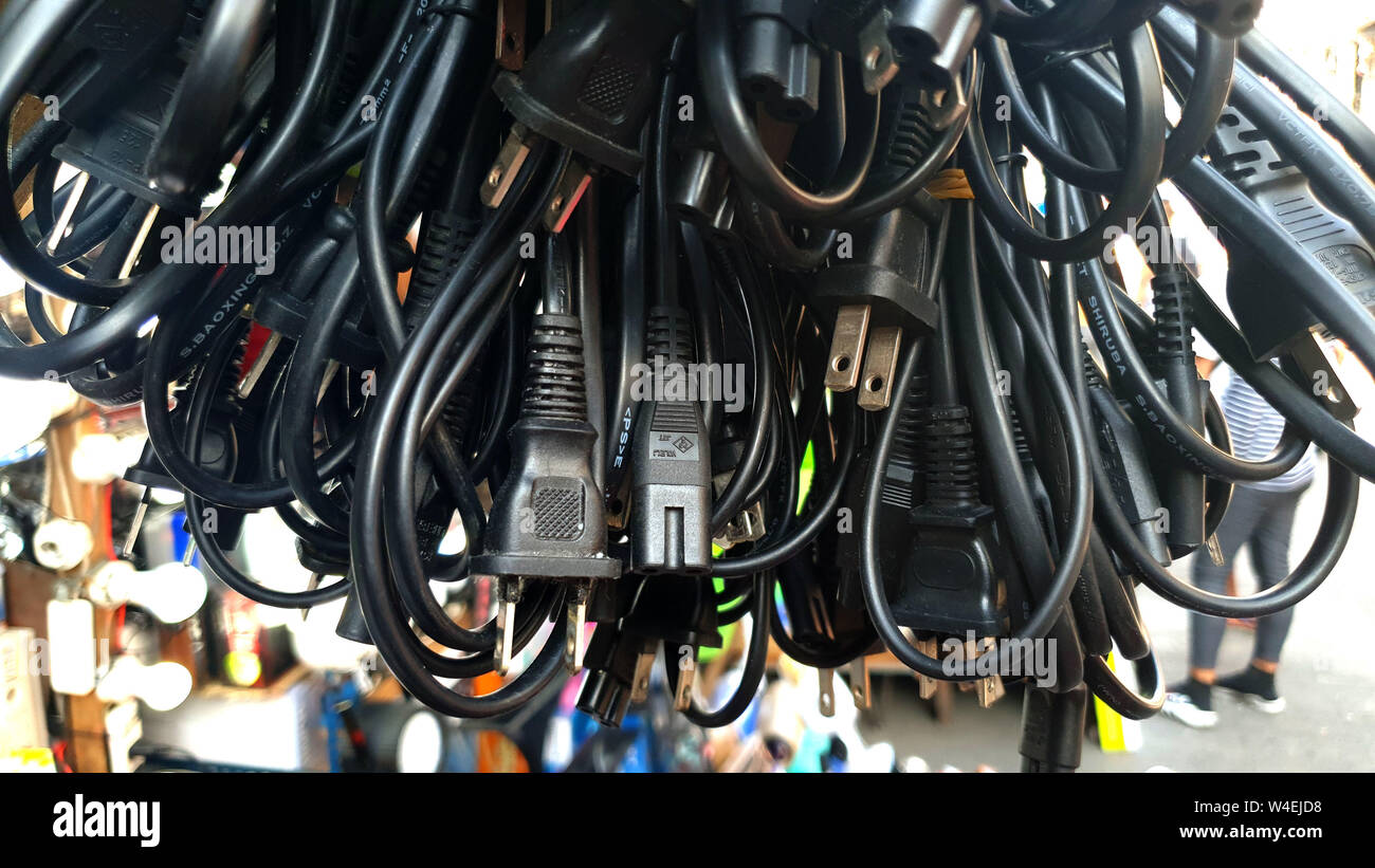 Loaded cables hi-res stock photography and images - Alamy