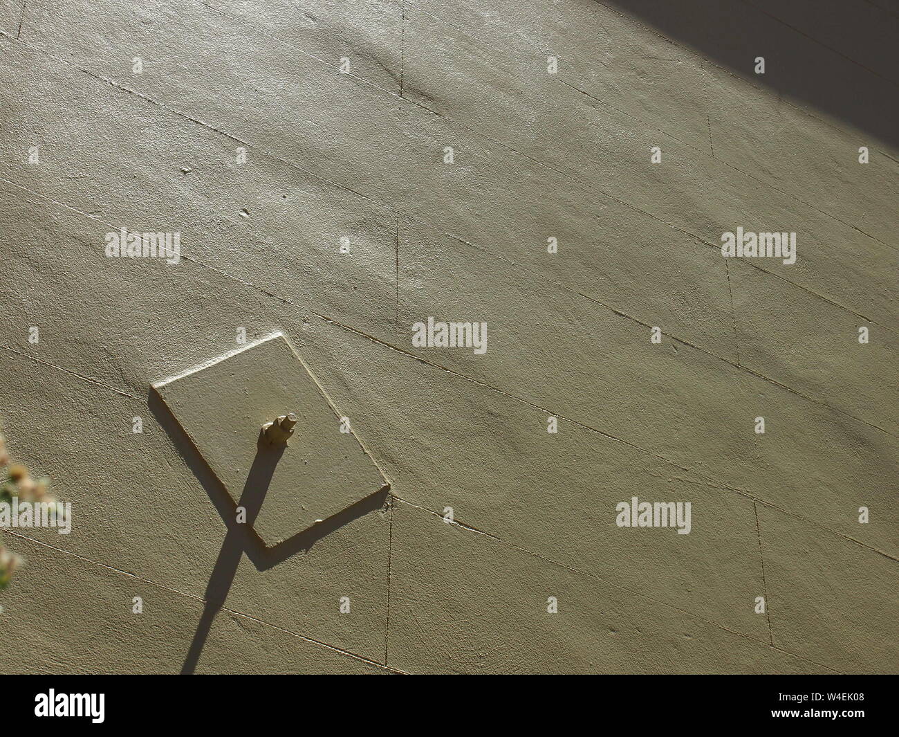 Anchor plate hi-res stock photography and images - Alamy