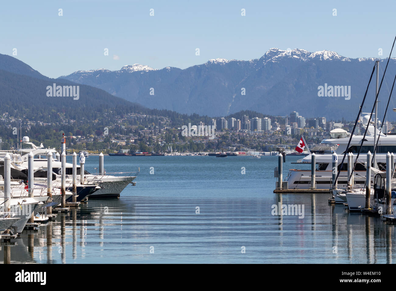Covered sail boats hi-res stock photography and images - Alamy