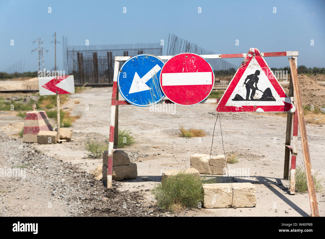 Signal repair truck hi-res stock photography and images - Alamy