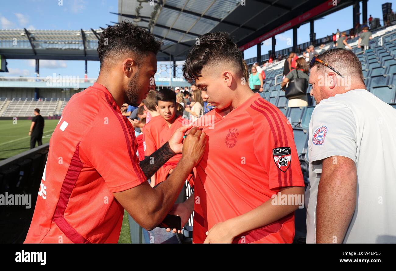 Dv autographs hi-res stock photography and images - Alamy