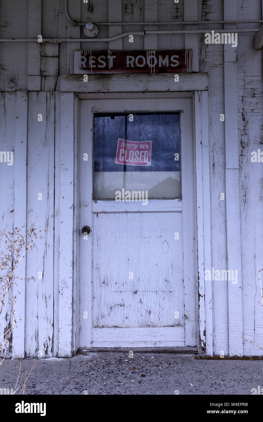 Rest rooms at Stratton's Store along US Highway 26 in Unity, Oregon ...