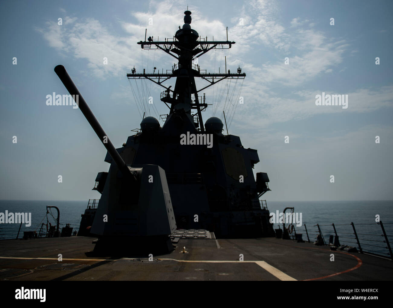 190719-N-SS350-1005 ARABIAN GULF (July 19, 2019) The Arleigh Burke ...