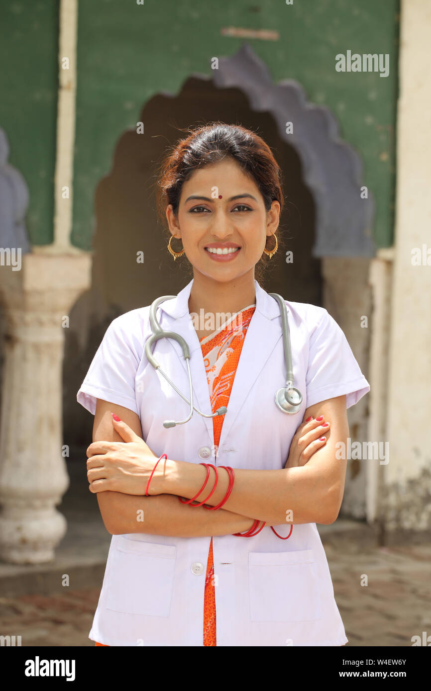 Lady doctor india hi-res stock photography and images - Alamy