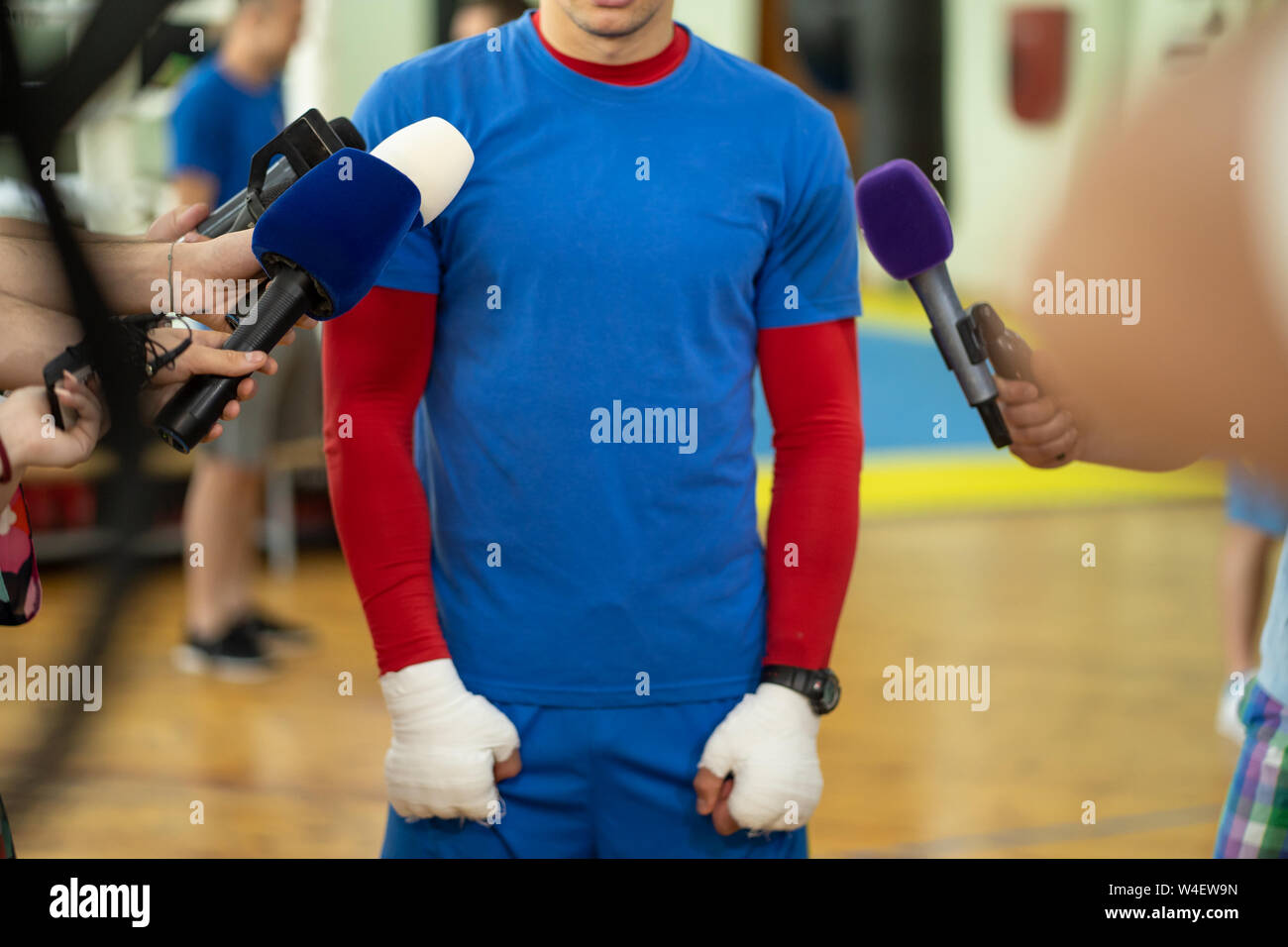 Teen journalist street hi-res stock photography and images - Alamy