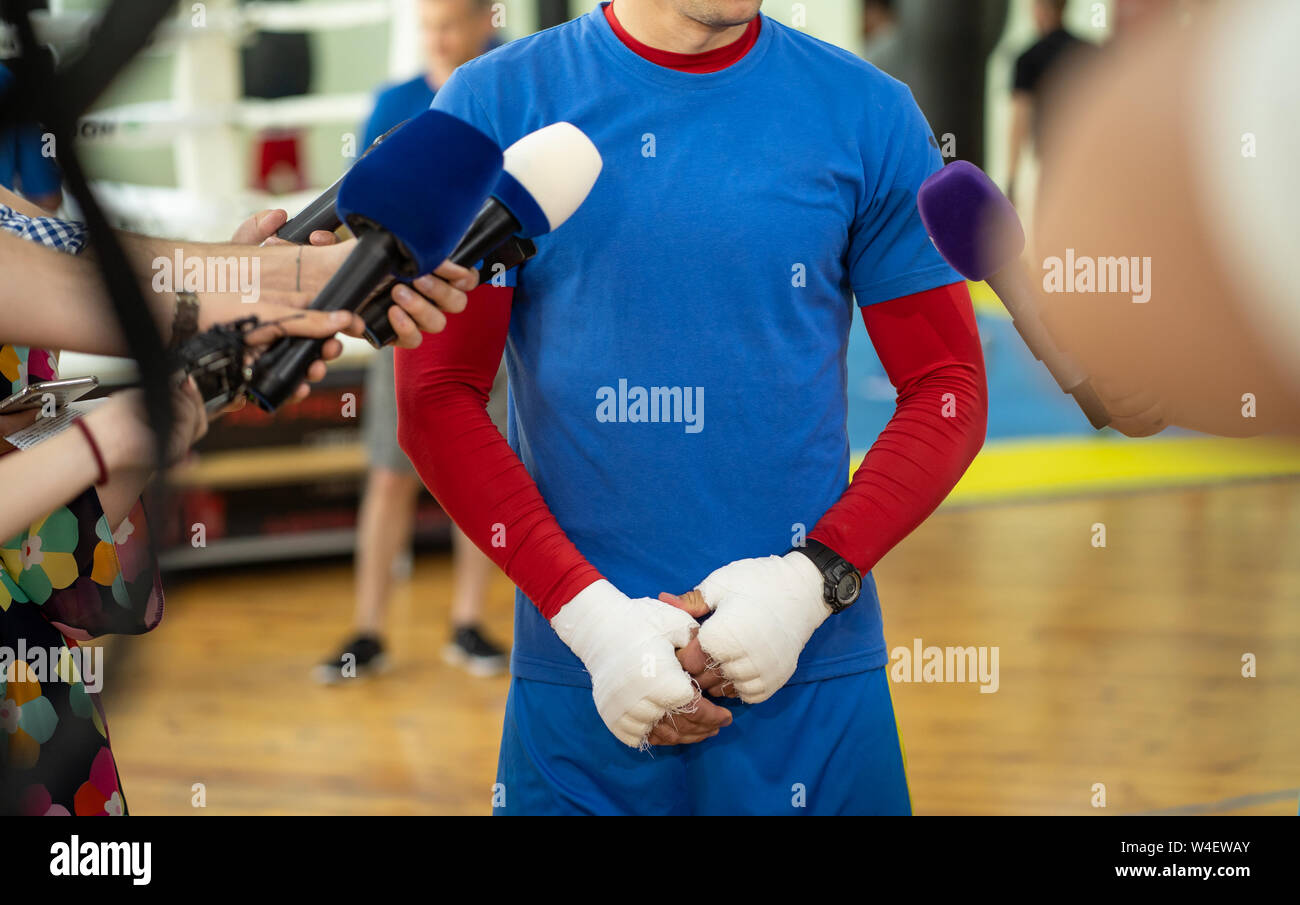 Teen interview teen hi-res stock photography and images - Alamy