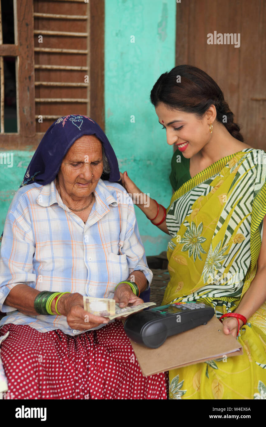 Indian money transfer hi-res stock photography and images - Alamy