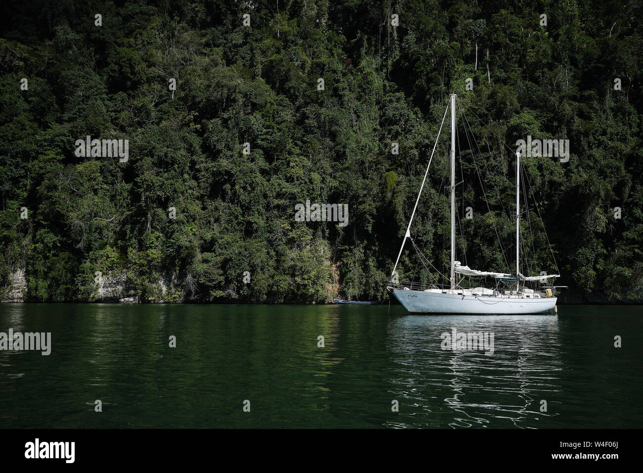 sailing boat in river Stock Photo - Alamy