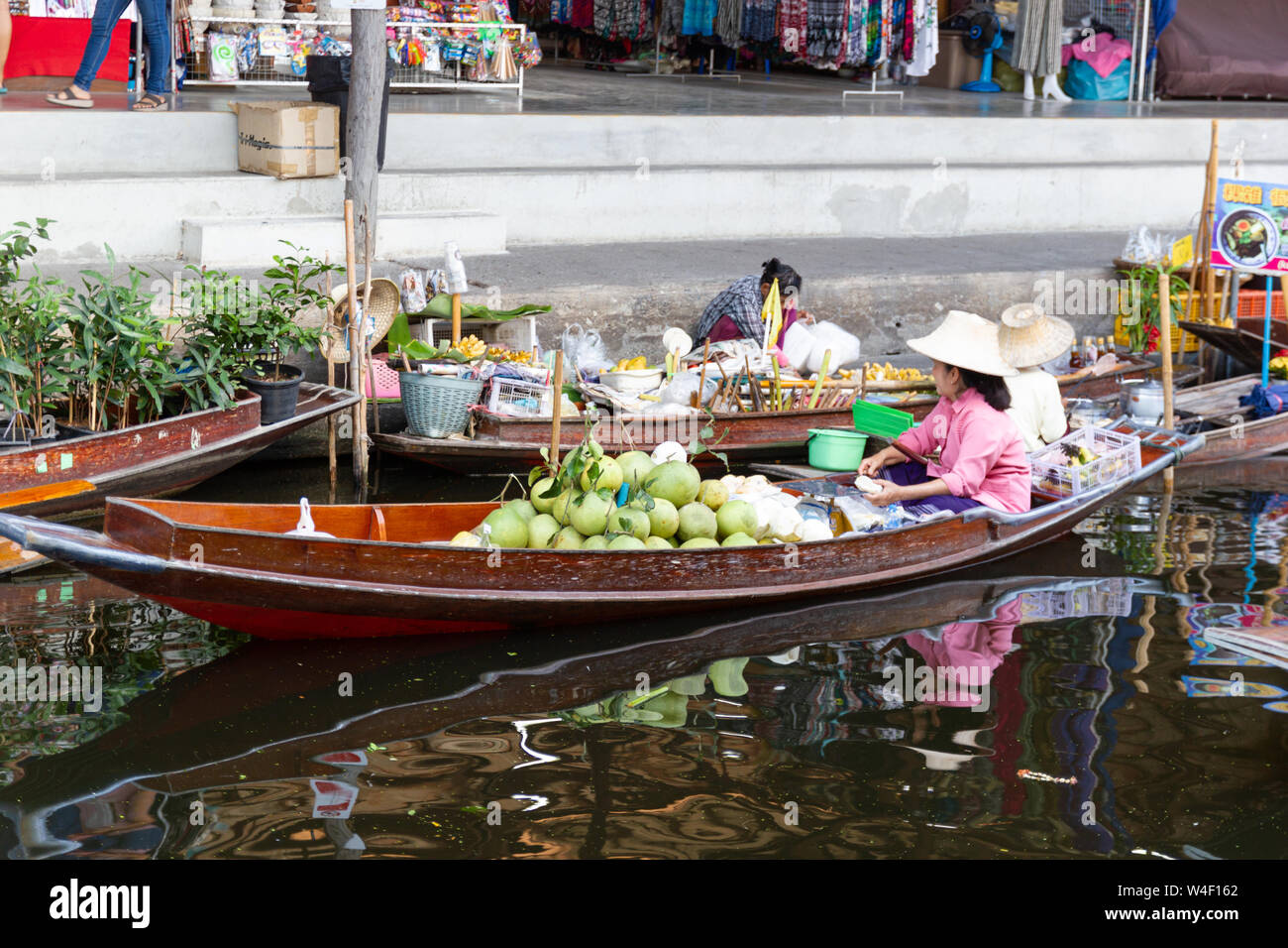 Damnoen Saduak Floating Market, Thailand:- May 18, 2019 :- This is a ...