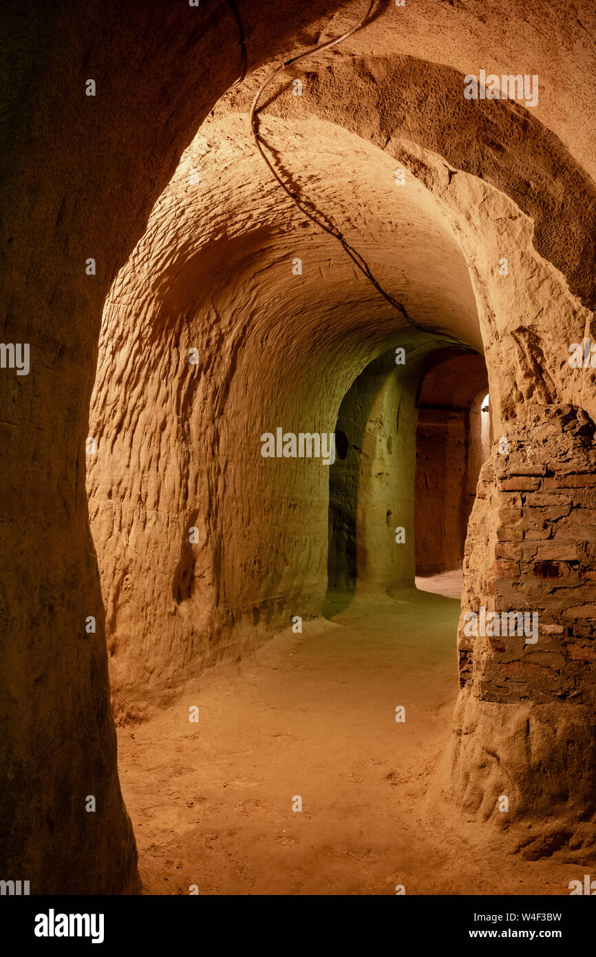 Grotte piazza dante hi-res stock photography and images - Alamy
