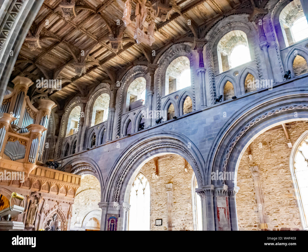 Inside st davids cathedral hi-res stock photography and images - Alamy