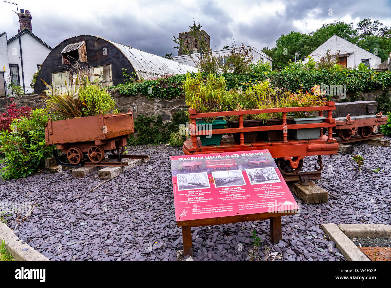 Slate wagons hi-res stock photography and images - Alamy