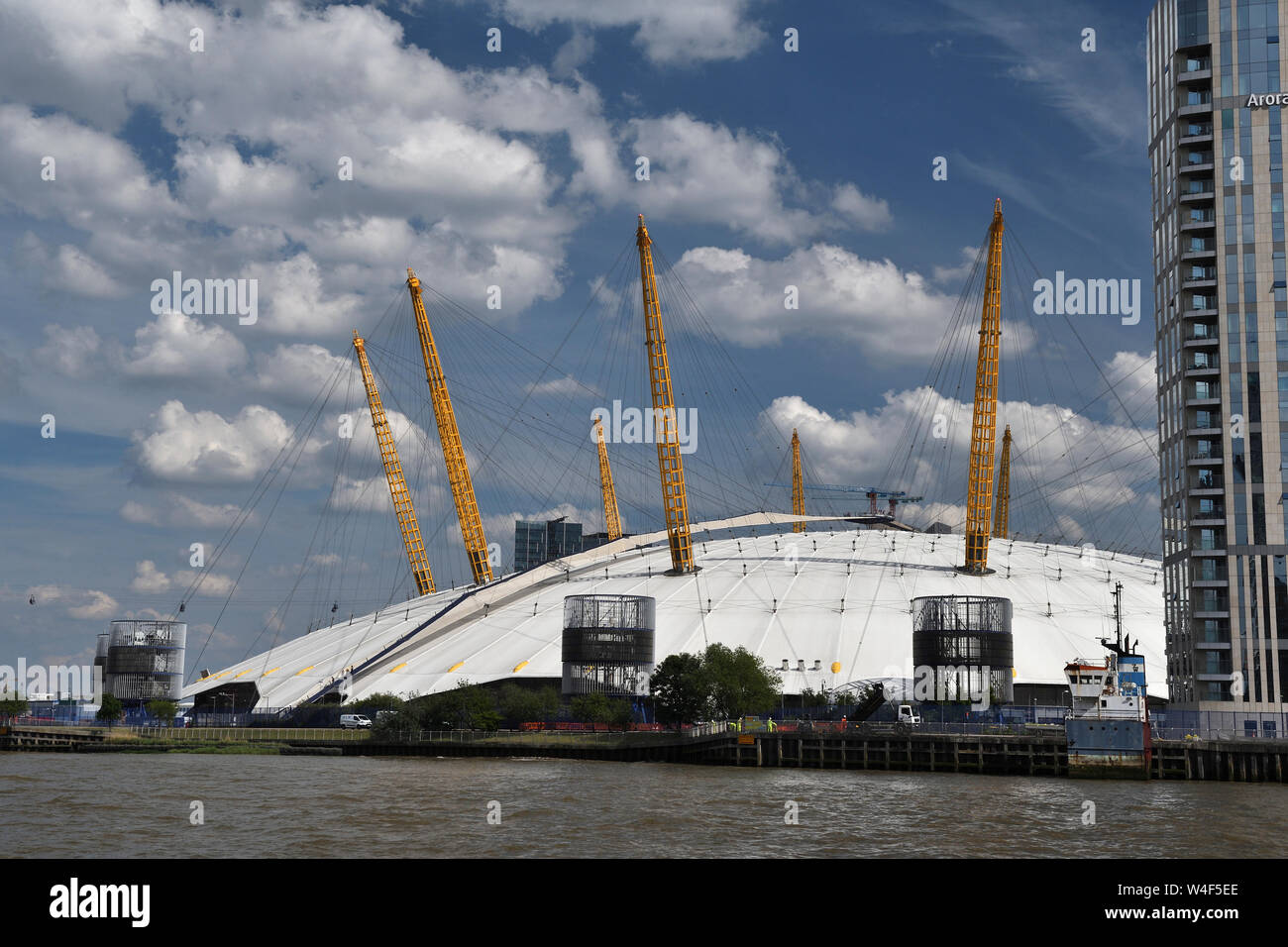 London o2 climb hi-res stock photography and images - Alamy