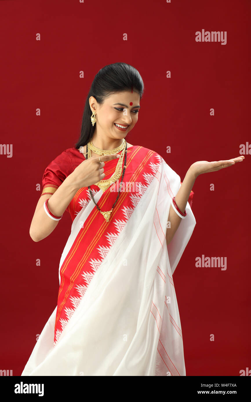 Bengali woman smiling hi-res stock photography and images - Alamy