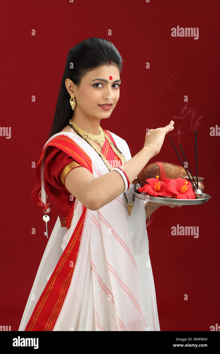 Bengali thali hi-res stock photography and images - Alamy