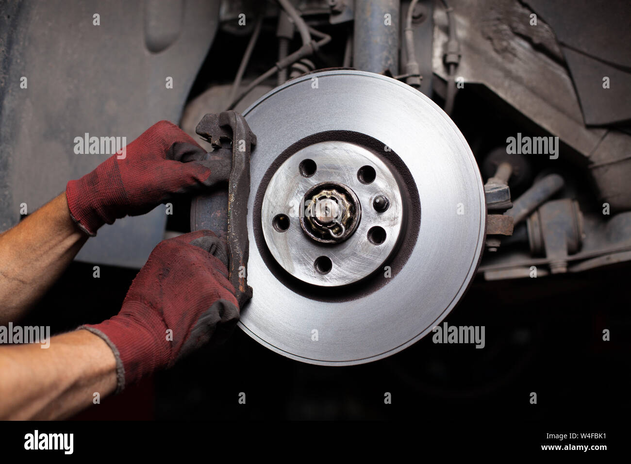 Replacing brake pads hi-res stock photography and images - Alamy