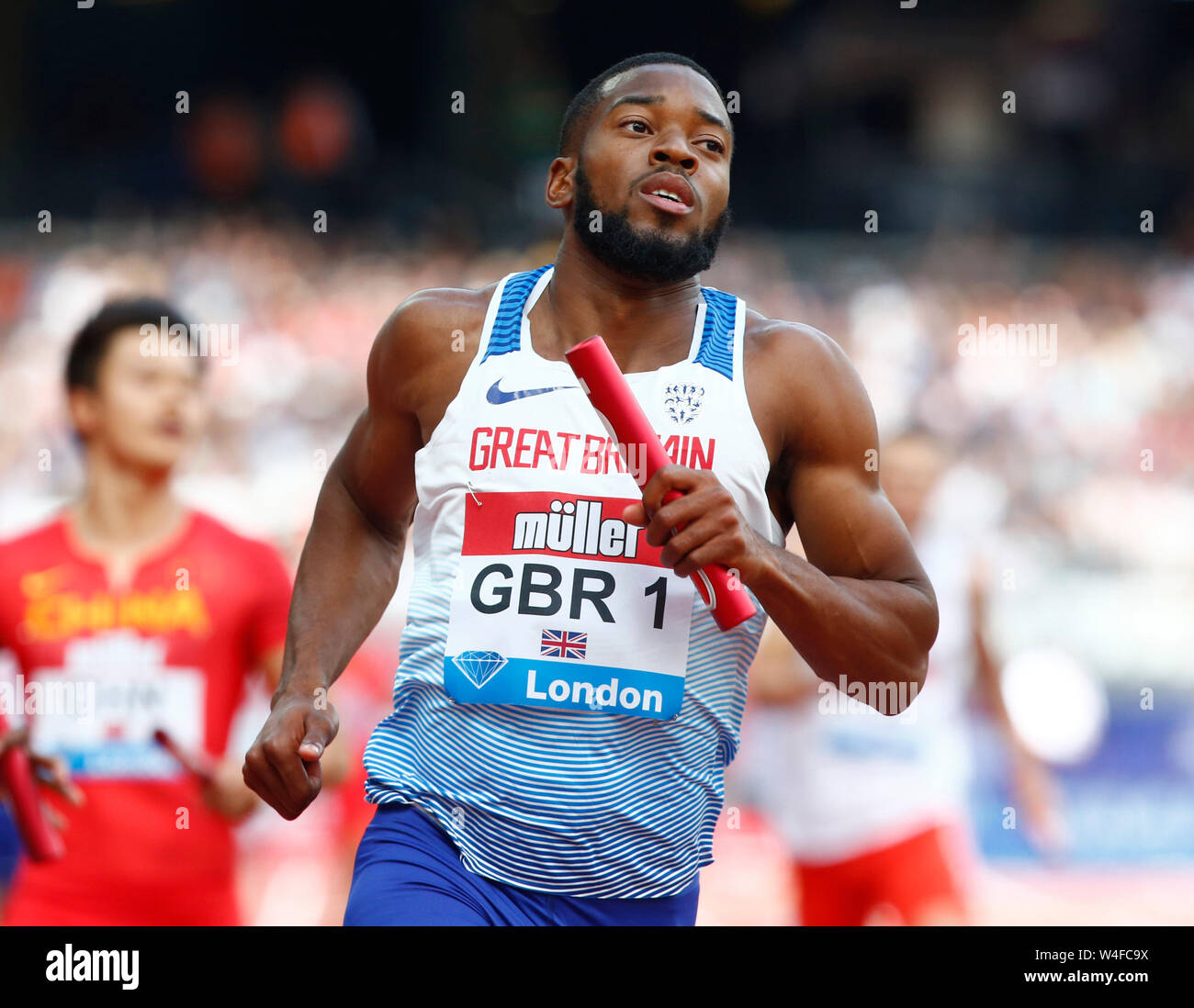 Relay men hi-res stock photography and images - Alamy