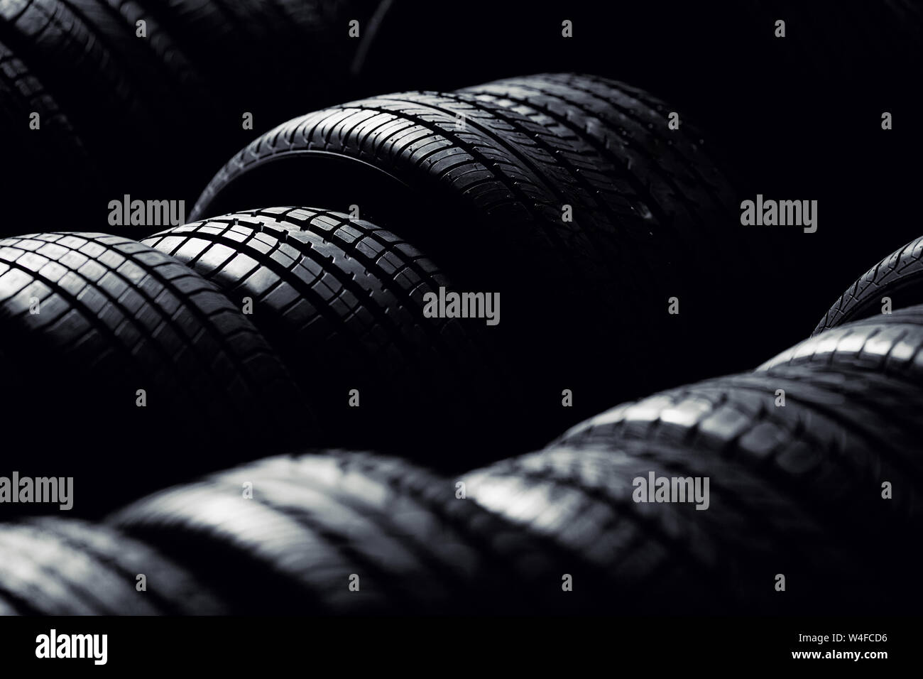 Row of tires hi-res stock photography and images - Alamy