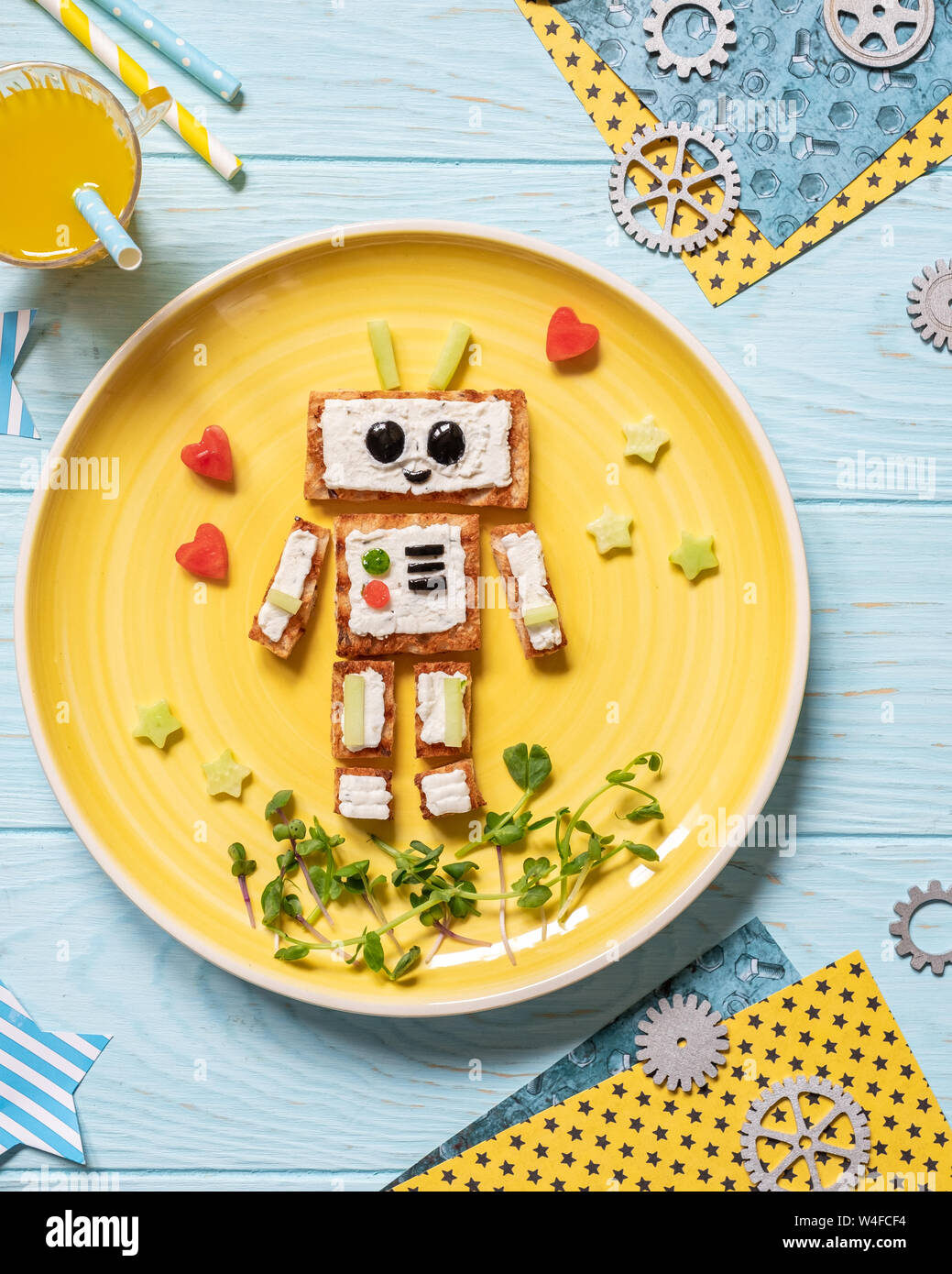 Kids breakfast toast look like a robot Stock Photo - Alamy
