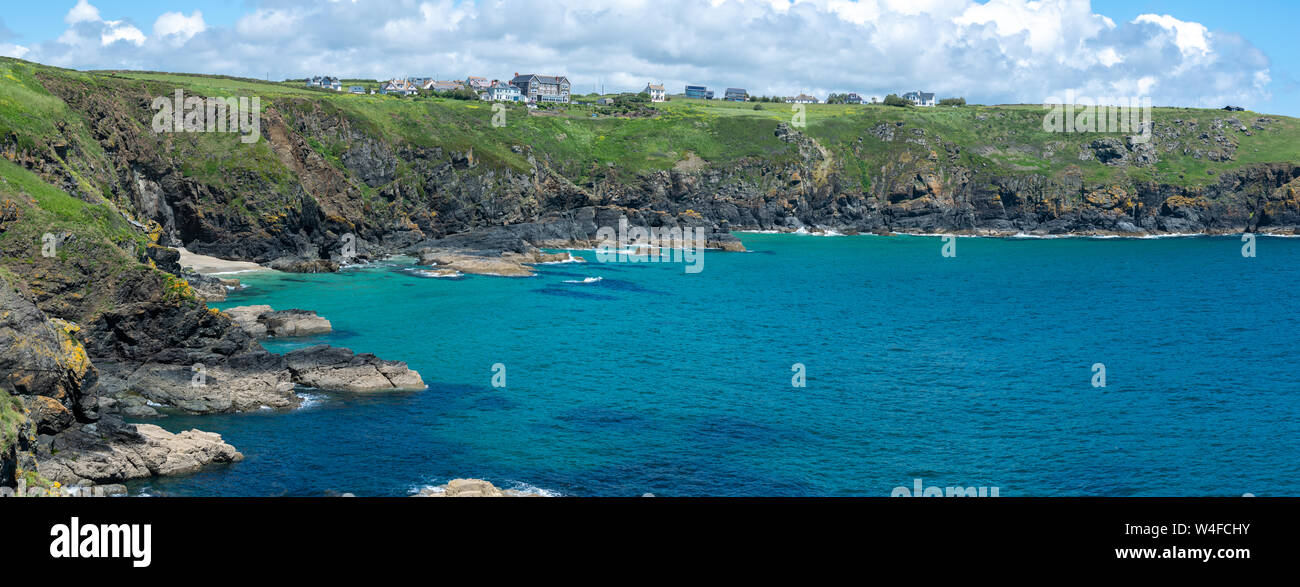 Housel Bay Panorama lizard Point Stock Photo - Alamy