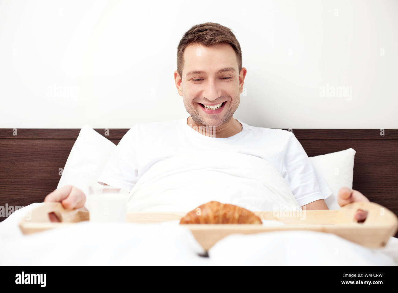 Breakfast in bed eating hi-res stock photography and images - Alamy