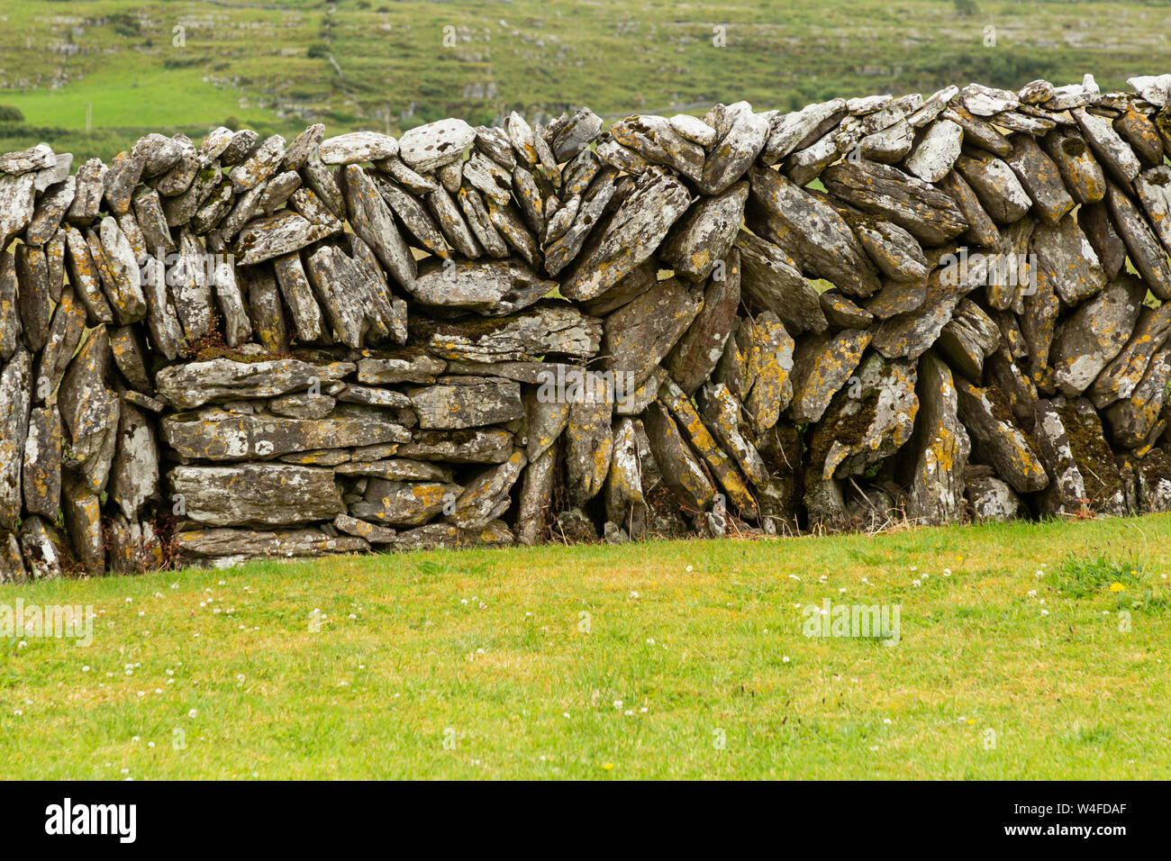 detail of a stone wall Stock Photo - Alamy