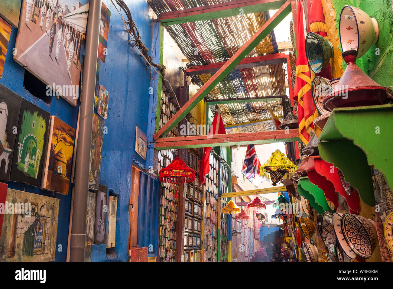 Fes markets hi-res stock photography and images - Alamy
