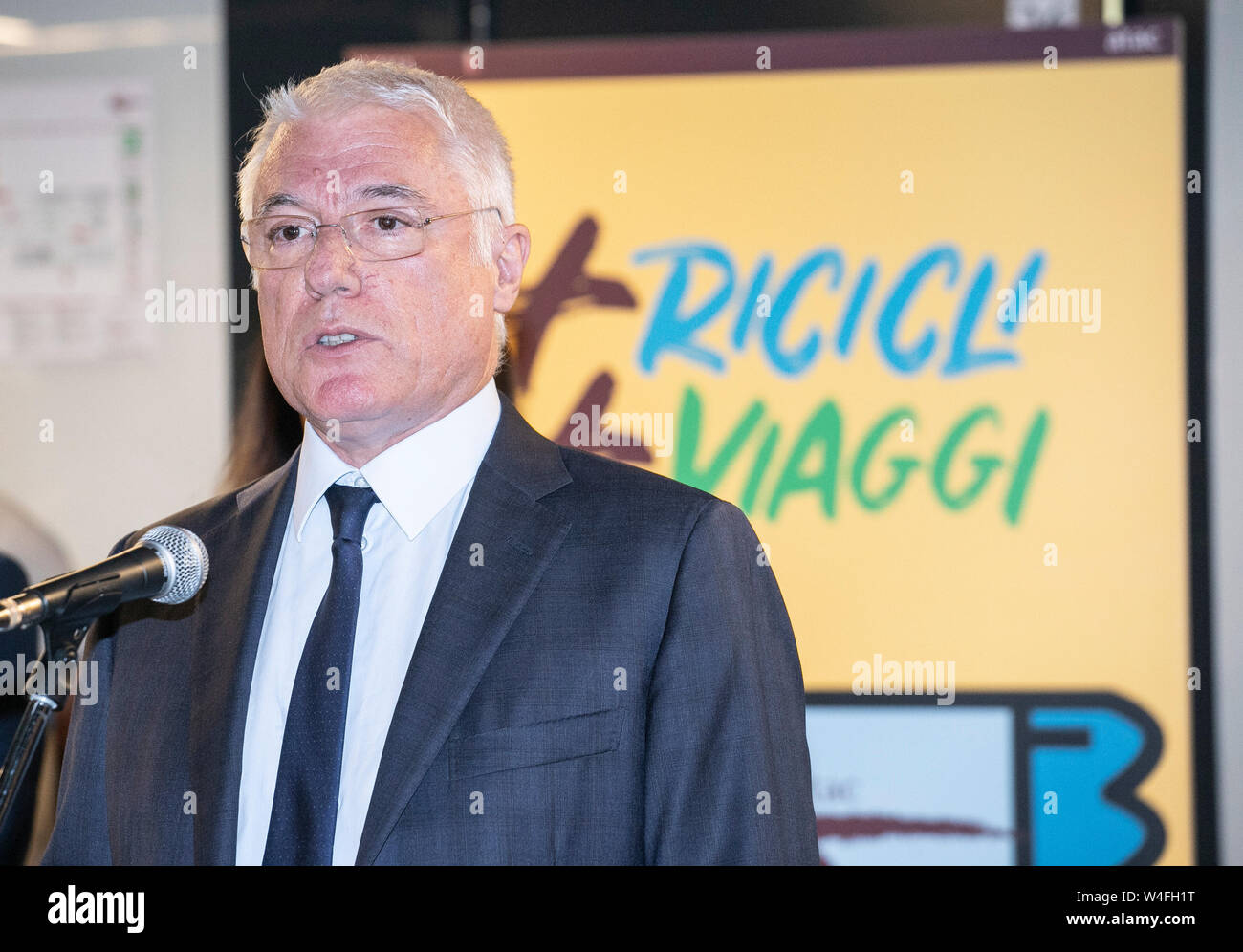 Il presidente e direttore generale atac paolo simioni hi-res stock ...
