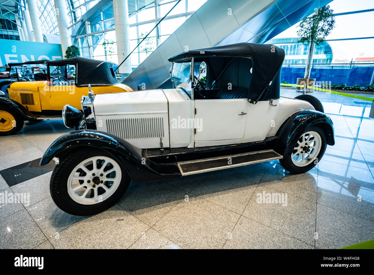 Fiat 509 spider hi-res stock photography and images - Alamy