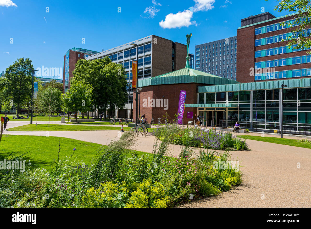 Roscoe building hi-res stock photography and images - Alamy
