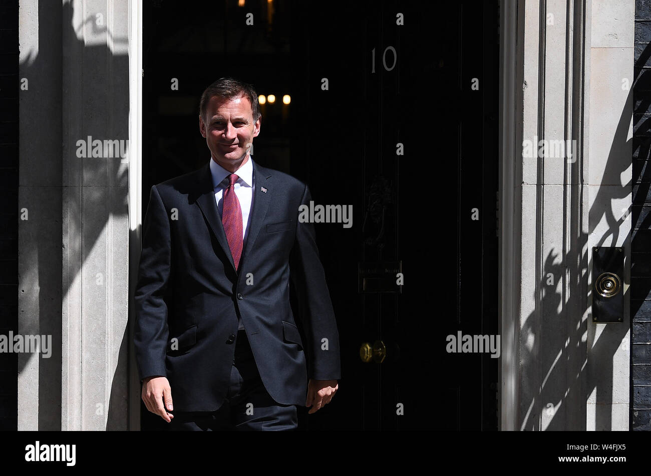 Foreign secretary jeremy hunt leaves downing street hi-res stock ...