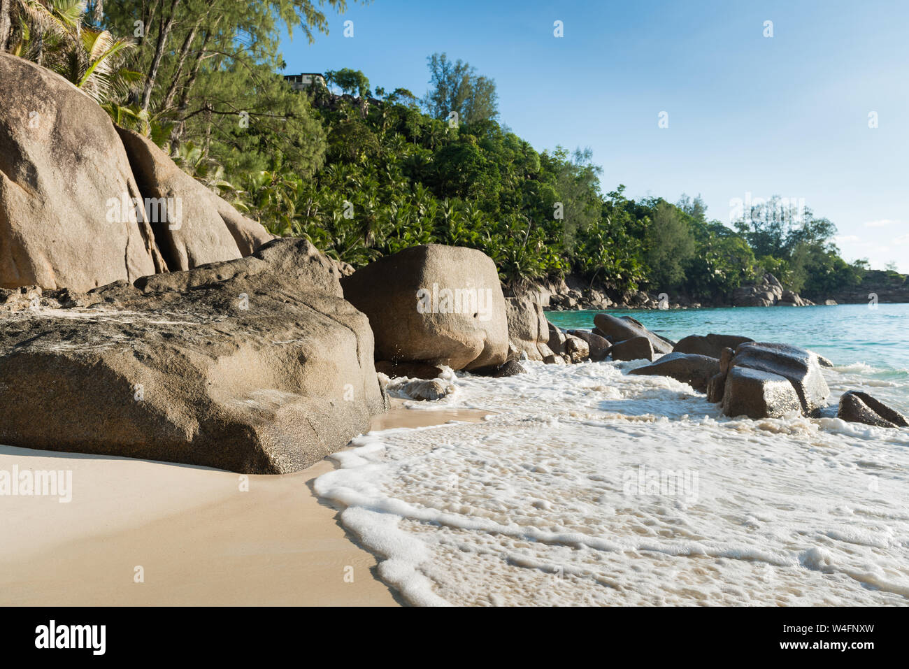 Big granite rocks palm hi-res stock photography and images - Alamy