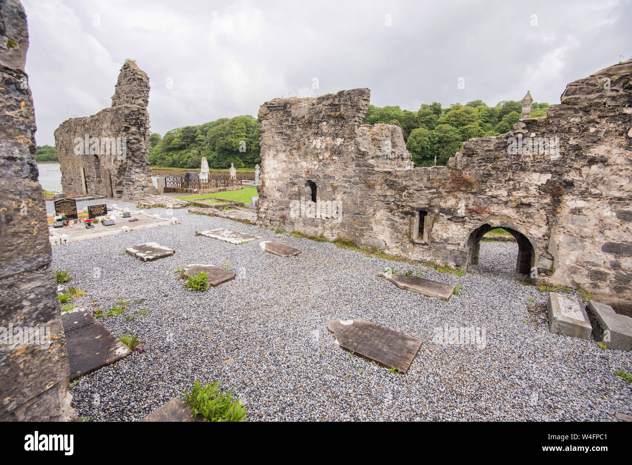 The Old Abbey Graveyard Donegal Town Stock Photo - Alamy