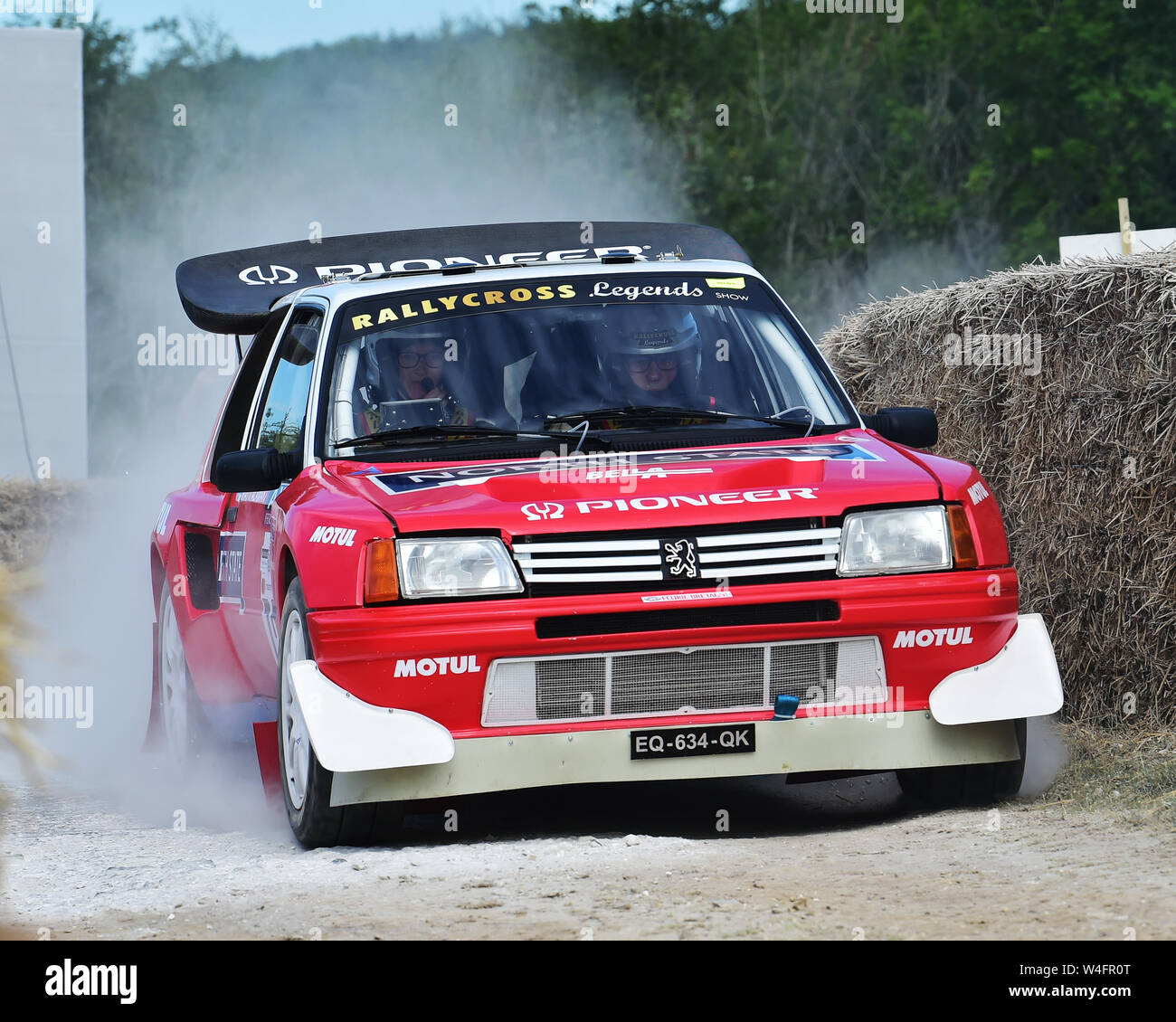 Peugeot 205 T16