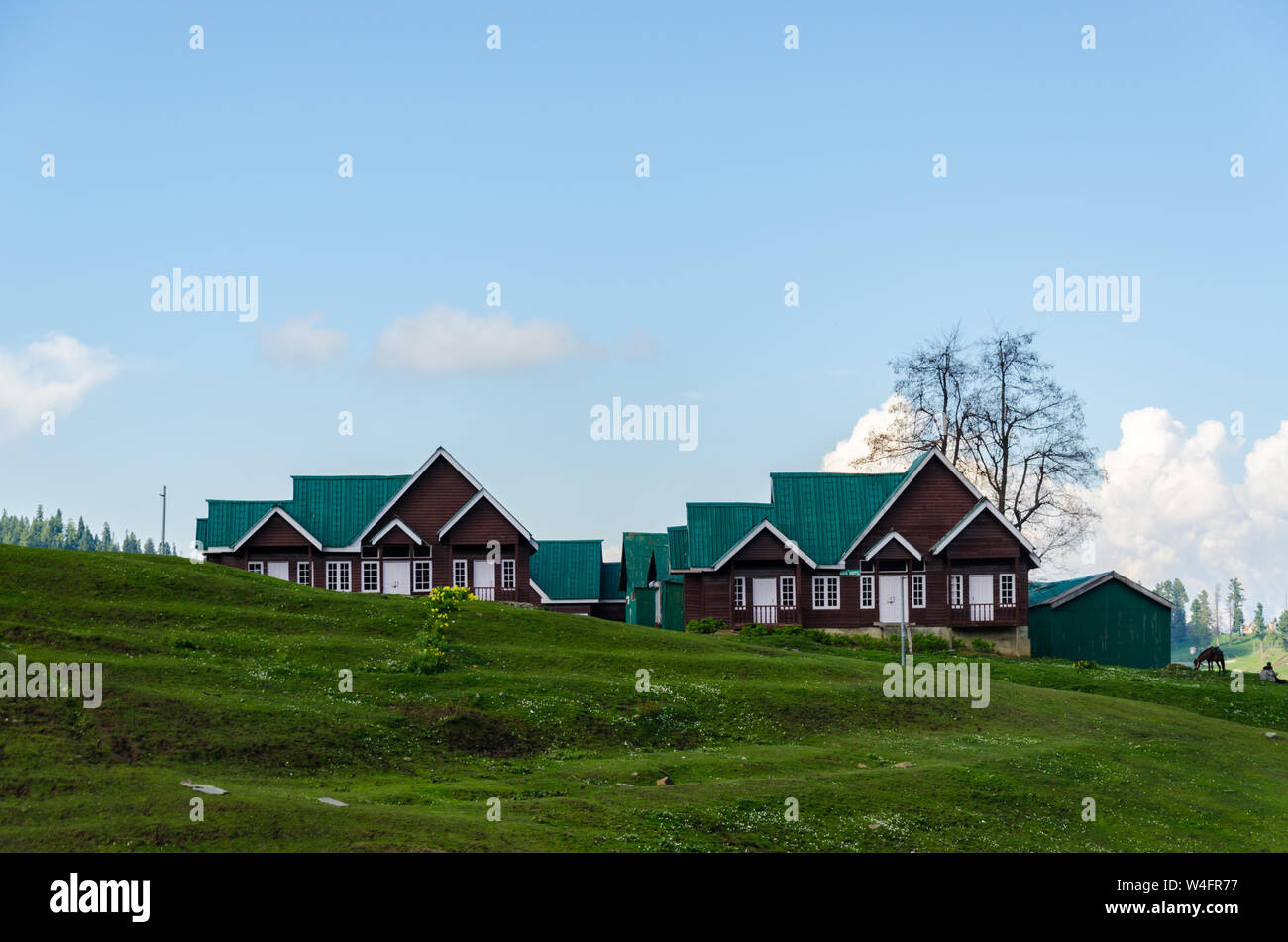 Gulmarg houses hi-res stock photography and images - Alamy