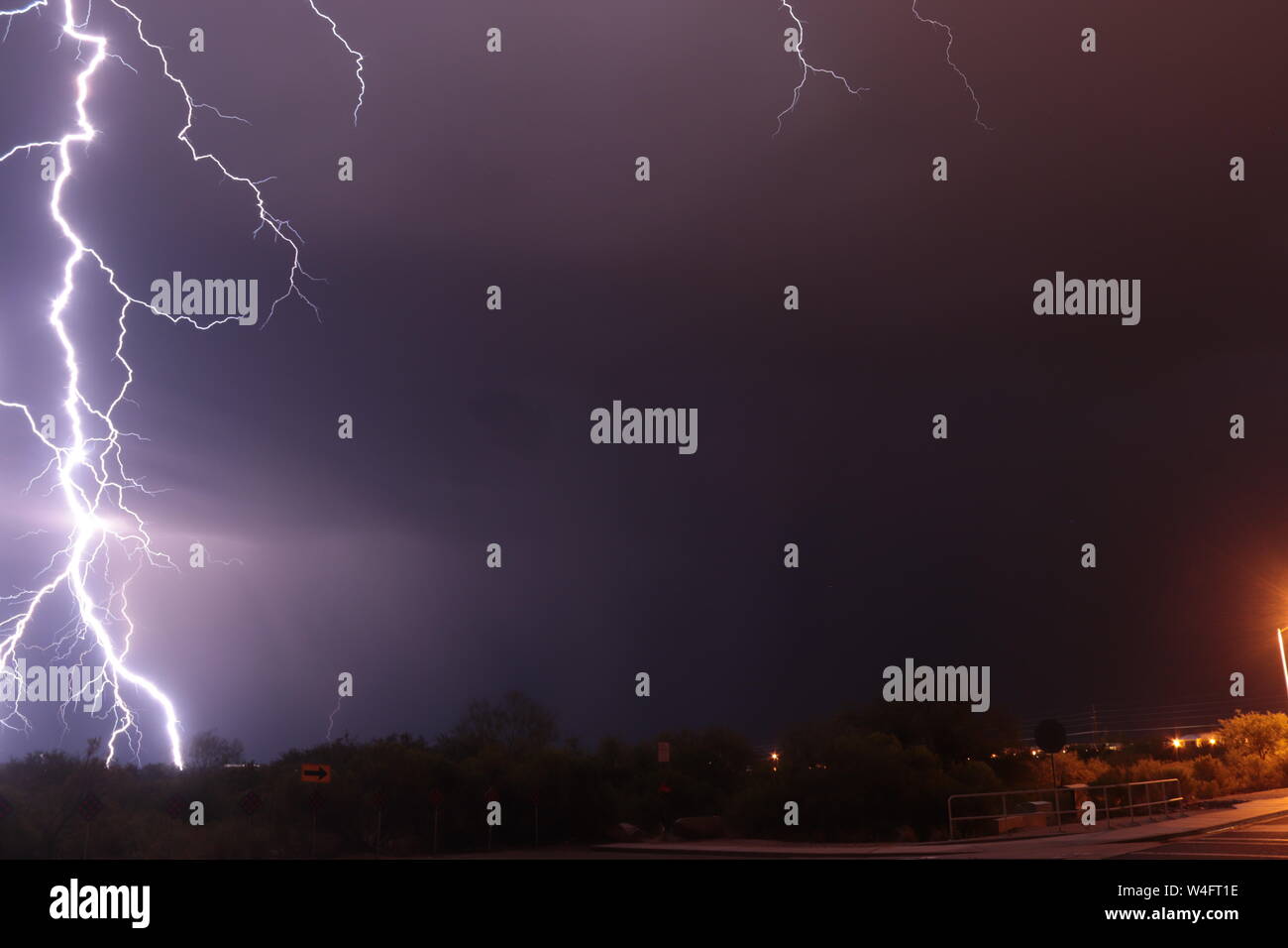 Lightning strike 2019 hi-res stock photography and images - Alamy