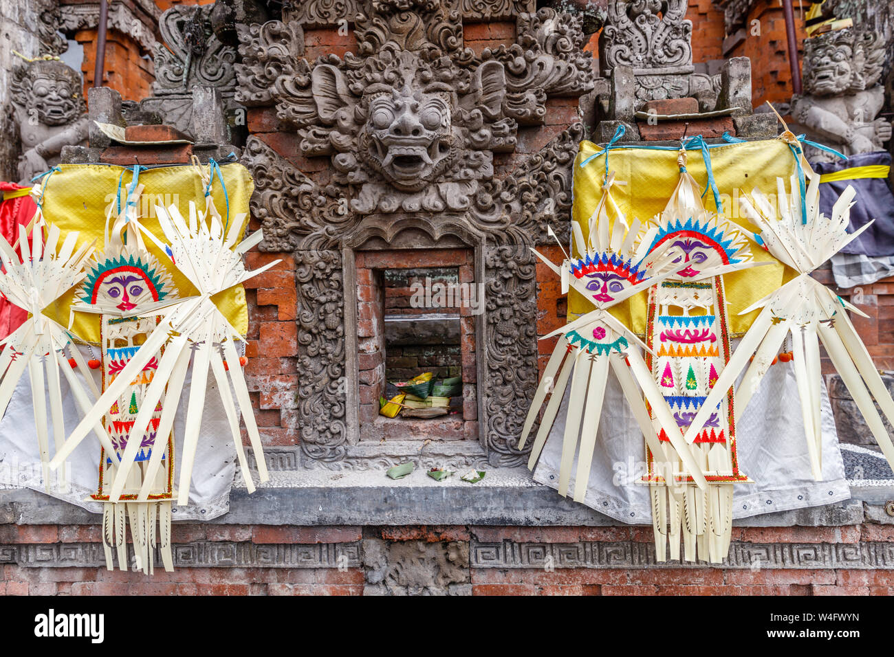 Balinese Hindu weaved altar decorations lamak and gantung-gantungan for ...