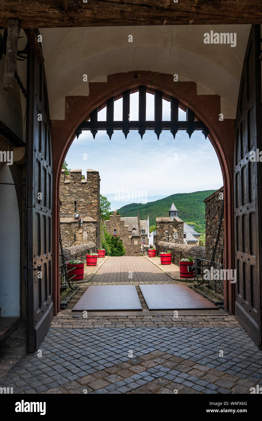 Reichenstein castle hi-res stock photography and images - Alamy