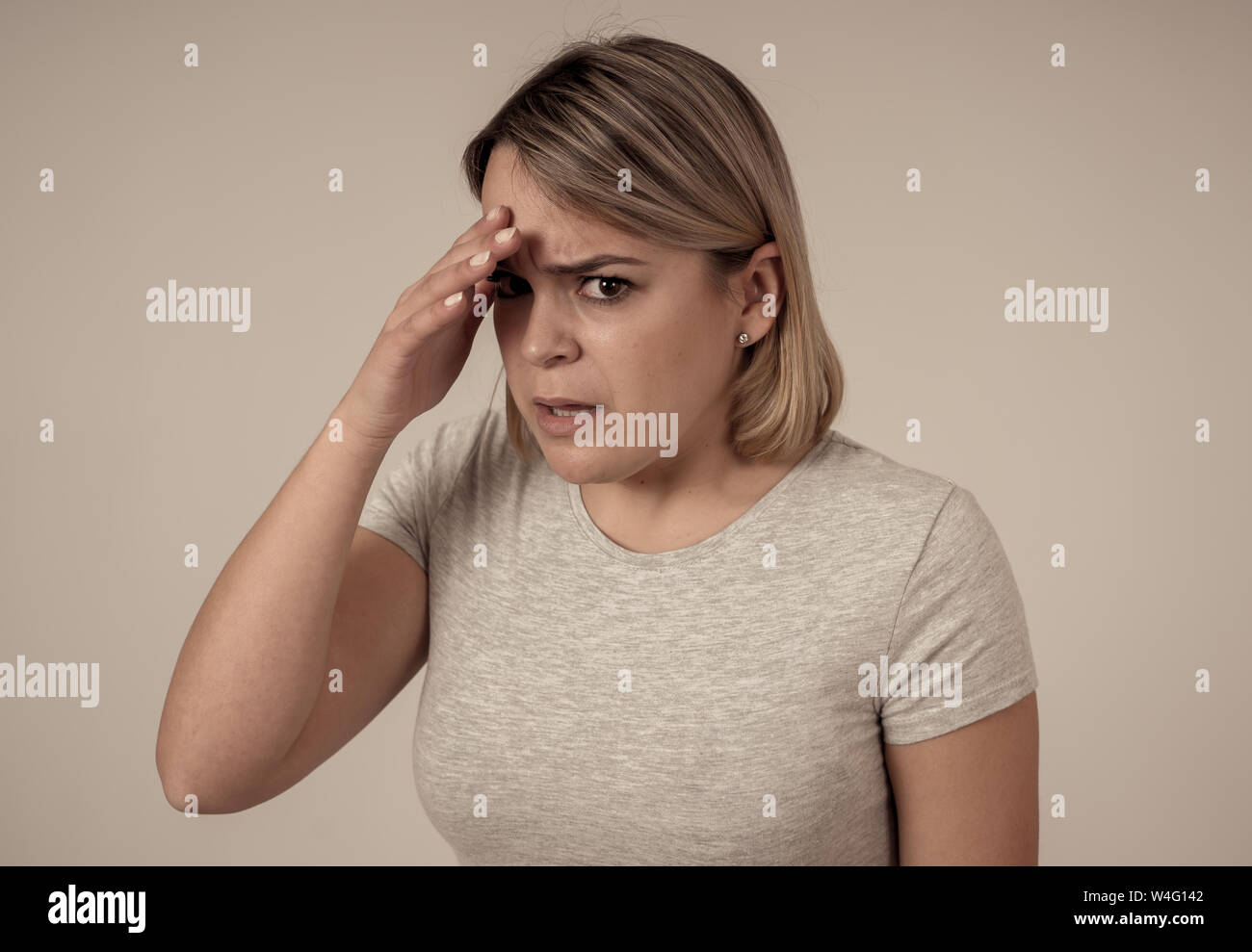 Woman fear face petrified hi-res stock photography and images - Alamy