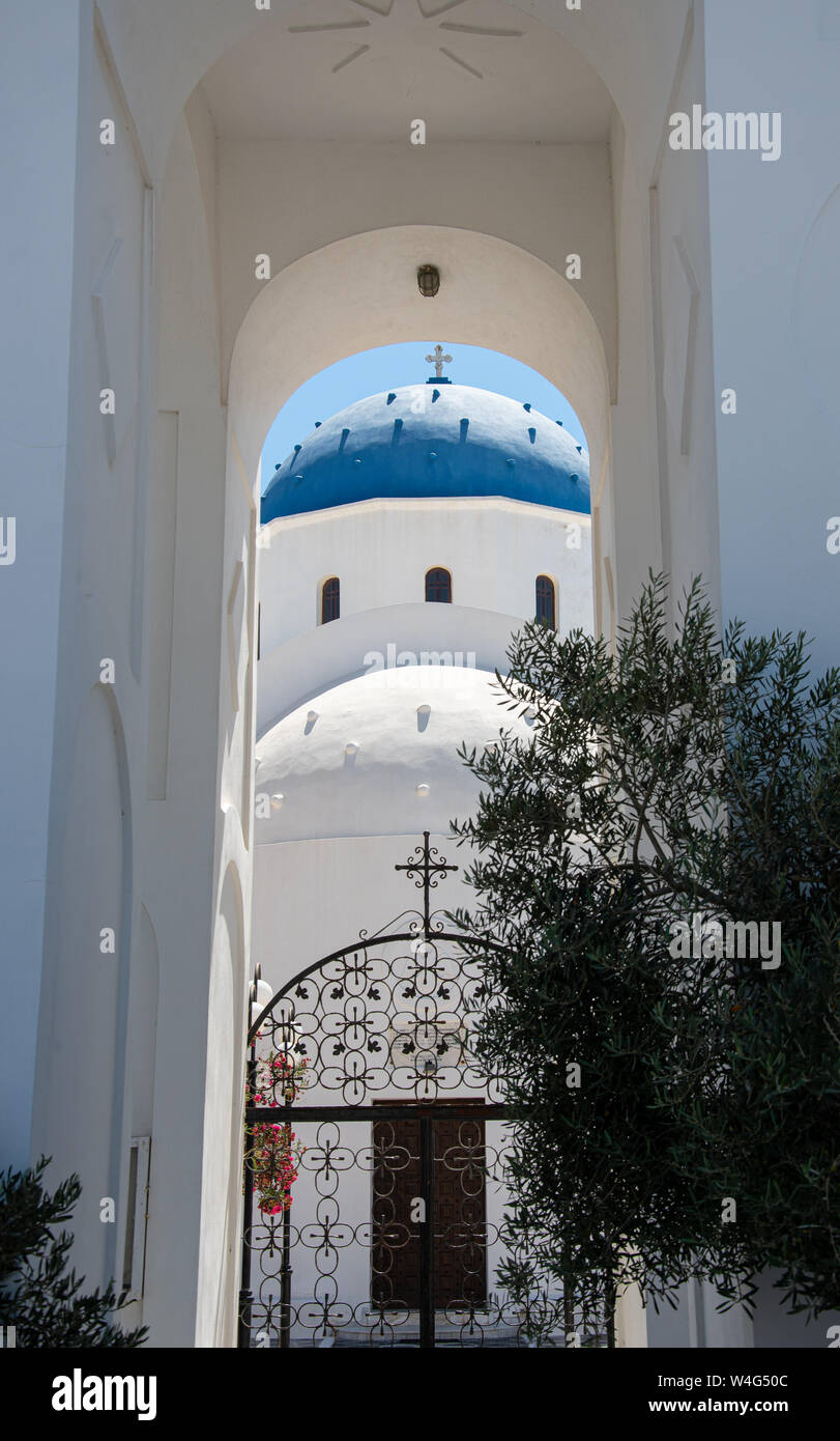 Church of the holy cross perissa hi-res stock photography and images ...