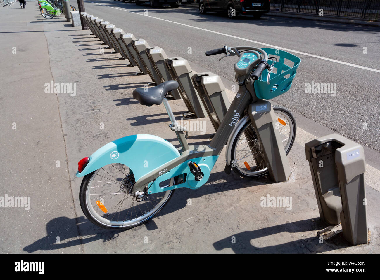 Modern bicycle parking hi-res stock photography and images - Alamy